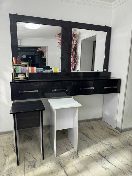 Magazin uchun shkaf, kosmetika magazin uchun,salon uchun