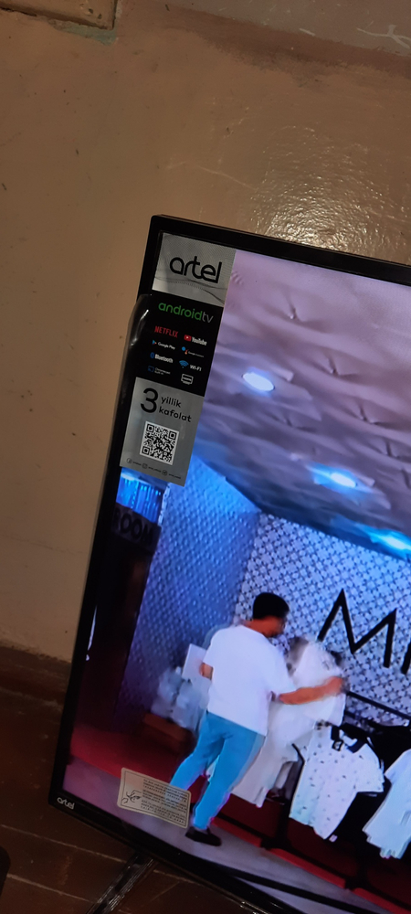 Televizor artel 43 talik