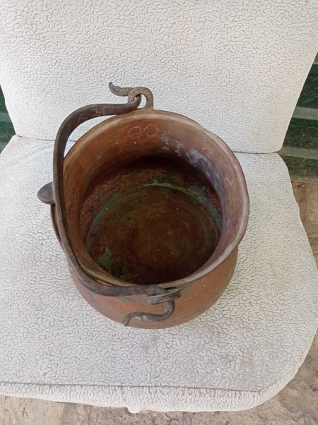 Котел старинный медный