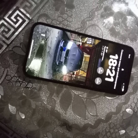 Iphone 12 | paket olingan telefon
