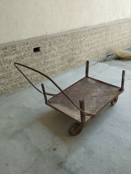 Arava sotiladi arava