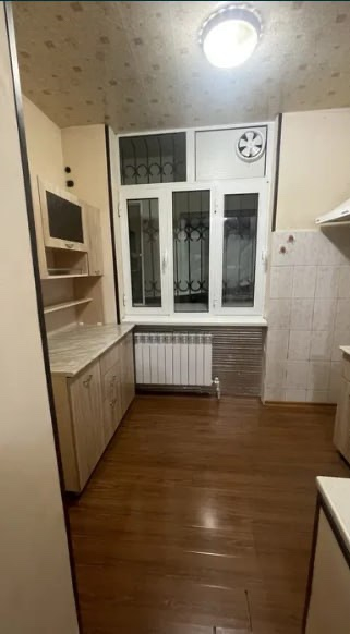 Продаётся 2 Комнатная на Тинчлик балкон 2/6