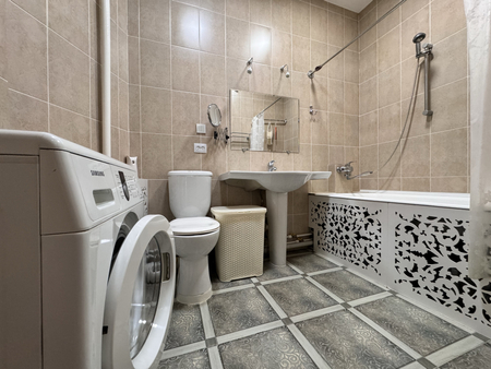 3/4/4 спецплан 90 м² М.Горький Конечка Мирзо Улугбек кирпич срочно
