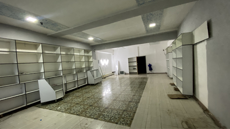 Magazin sotiladi 80,000 kelishamiz