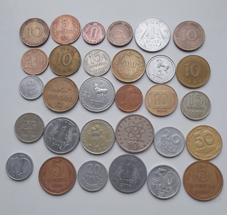Срочно продам монеты.