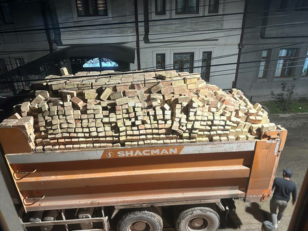 Хом гишт пишган гишт