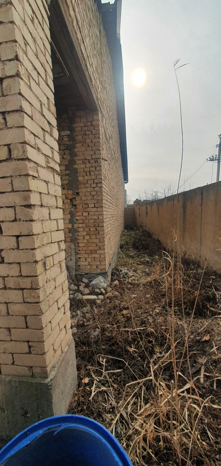 Жой Кибрай кирпичныйда жойлашкан 3 соту