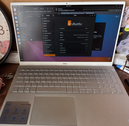 Dell Inspiron 15 ноутбук
