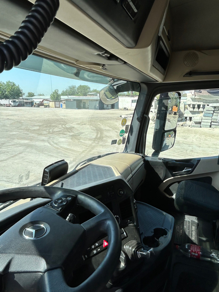 Mercedes-Benz Actros 1845LS