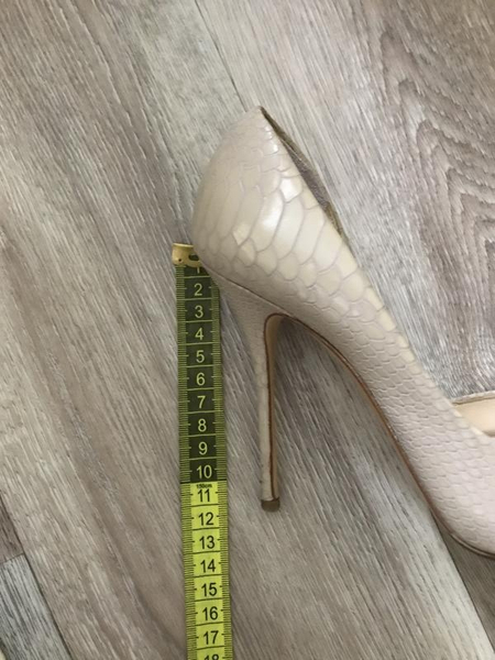 Kabluk tufli Casadei 38sm