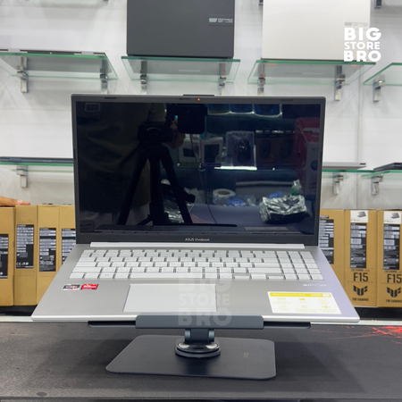 Yangi Asus Vivobook Go 15 Ryzen 3  8/512