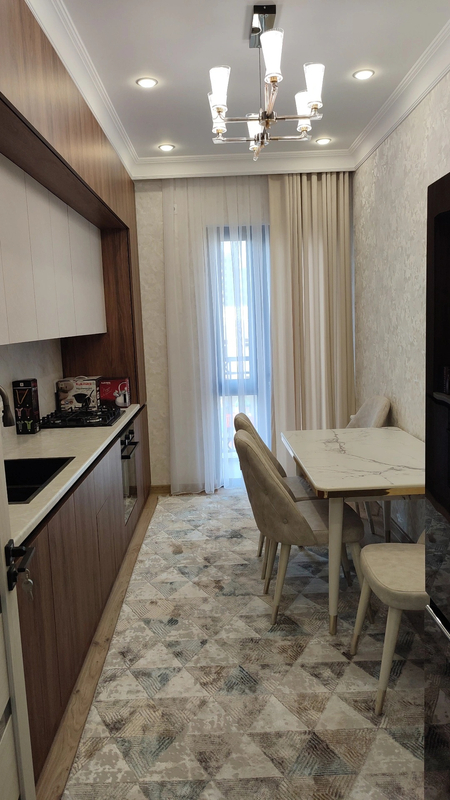Мирабадский район
2-ком/3-этаж/9-этаж
Площадь 54м²
Ор-р: ALFRAGANUS
Со