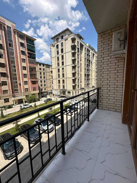 Продается 4х комн Квартира 100 м2 Голден Хаус Махтумкули Макро, (7144)