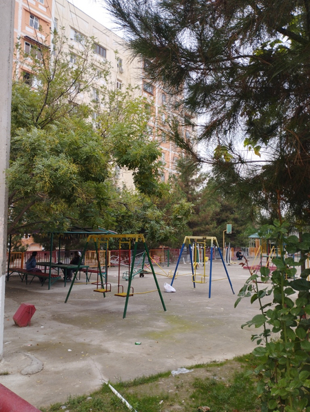 Продам Куйлук центр напротив компас