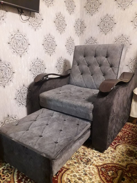 Shinam divan sotiladi