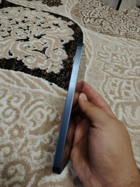 Samsung Galaxy A55 5G 8/256GB srochna sotiladi.