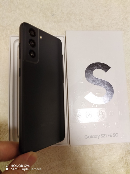 Samsung galaxy S21Fe 5G 8/128 GB Vietnam