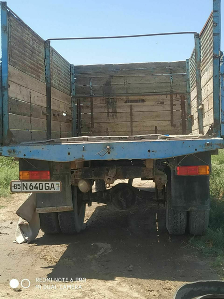 Gaz53 mator bo'gan ishlab turgan mashina telda gaplashamiz