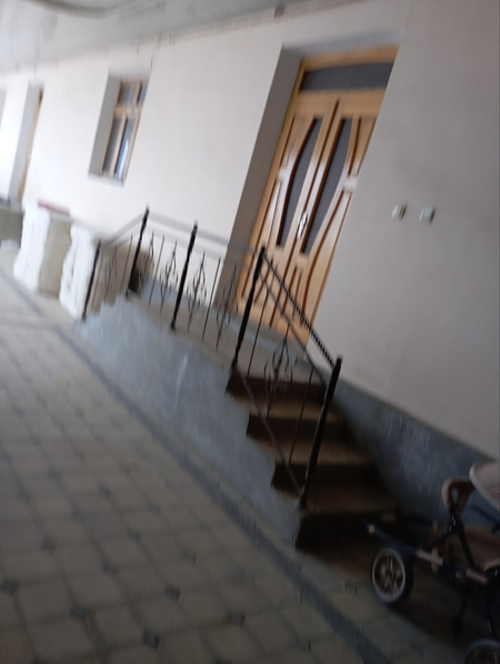 Barcha sharoitlarga ega tayyor 10 sotx maydonga ega turar joy