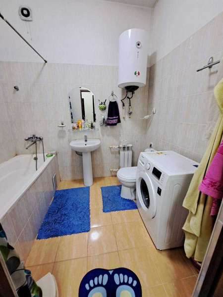 Новостройка, 3-этажный на втором этаже, 48 кв.м, с парковкой