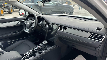 JAC J7 Liftback Comfort Full Pozitsiya Lacetti Jentra Kia