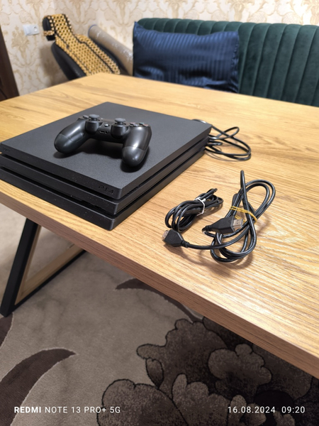 Play Station 4 pro