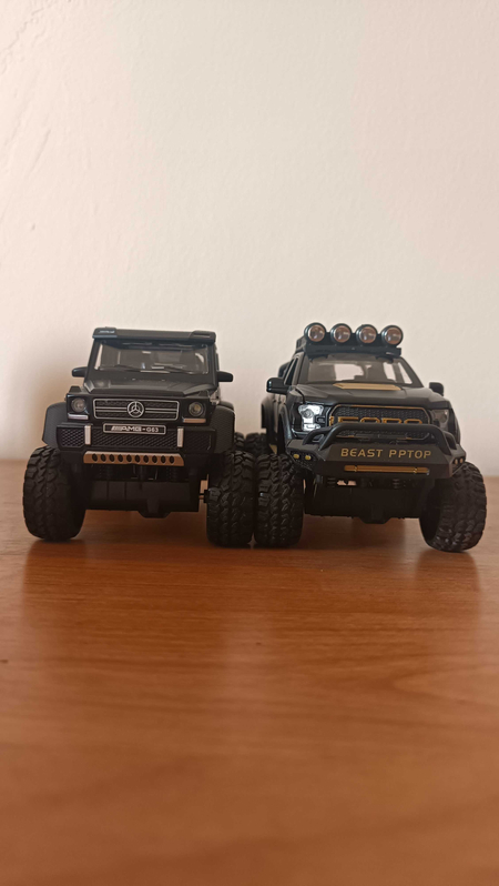 Металлические модель автомобиля Форд Раптир 6×6 АМГ 6×6