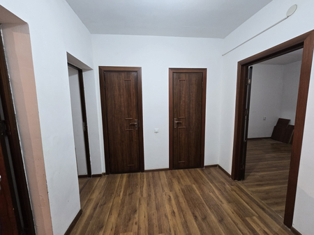 Продаётся квартира в Чарваке