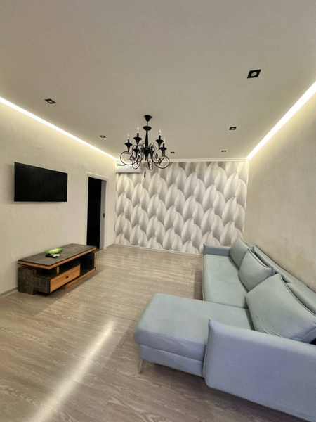 Продается квартира 3х комнатная на 4м этаже ЖК Oqsaroy Deluxe Олтинтеп