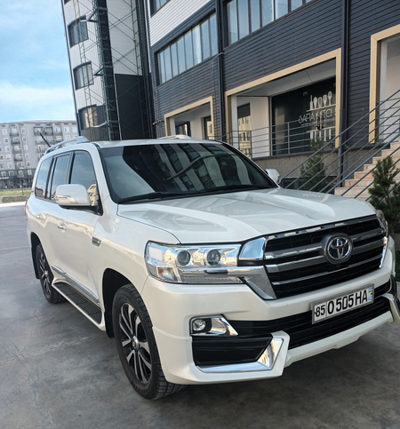 Toyota Land Cruiser 200
