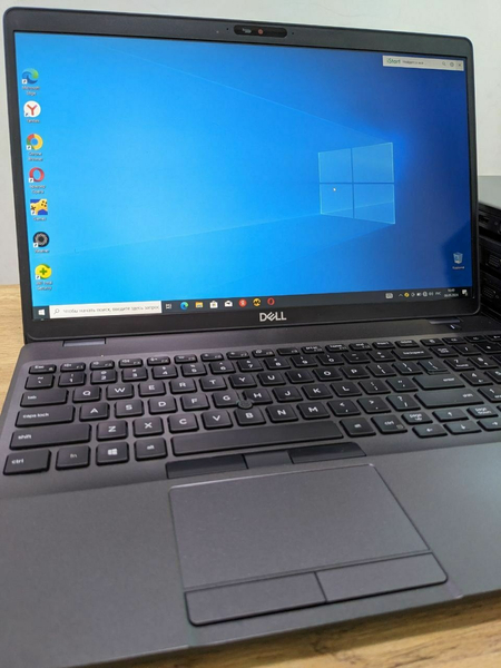 Dell 5500 Intel core i5 8350U ozu ddr4 8 GB /nvm m2 256 GB /