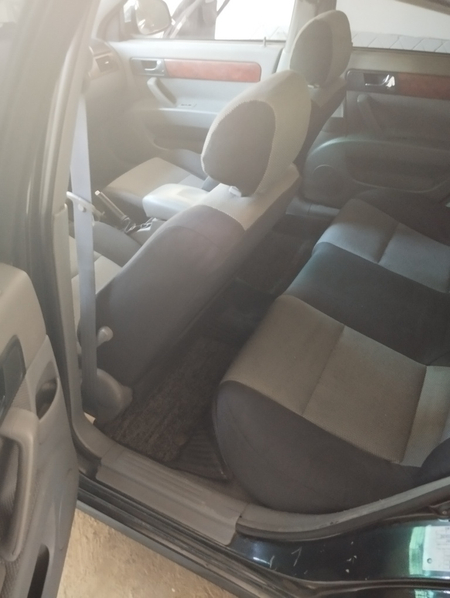 jentra 2015 yil 280000 km yurgan 2,3petnosi bor ichiga otmagan