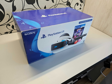 ПРОДАМ Sony Playstation VR + Контроллеры (move). Состояние ОТЛИЧНОЕ.