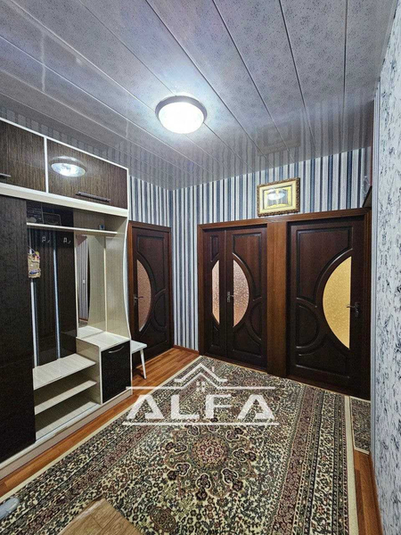 3 xonali 85m² 2-qavat sotiladi.