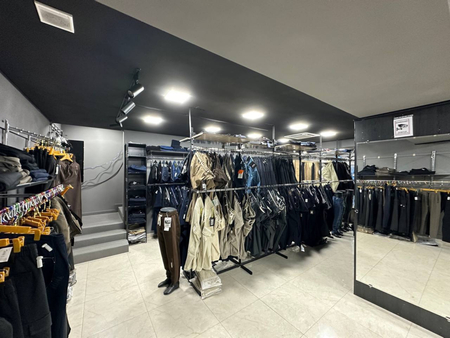 Аренда помещения под бутик, магазин и show room 1 линия ор-р Сагбон