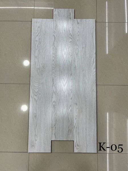 Laminat tarket 7mm xitoy sifati yaxwisi