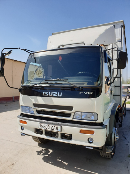 Katta Isuzu tent