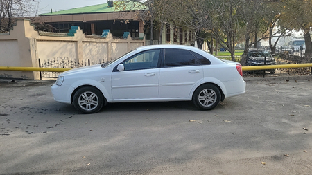Lacetti 2009 holati yaxshi