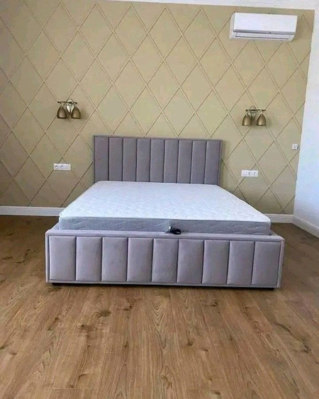 Двухспальная кровать