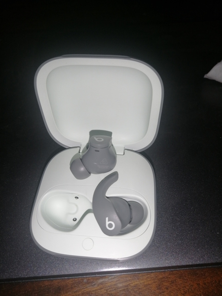 Beats fit pro original