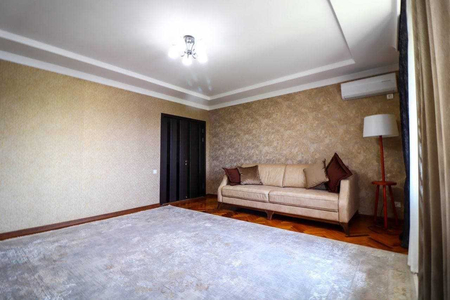 Продается  ,сдается 4х комнатная на 3 этаже Лобзак 1линия (м999)