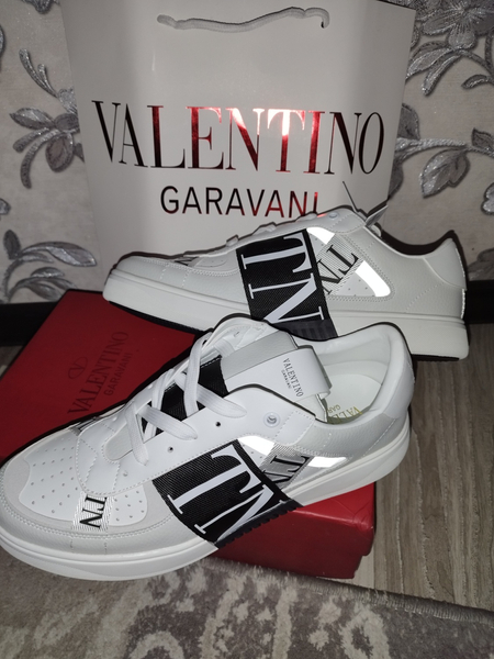 Valentino Garavani VL7N ORIGINAL 44