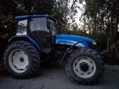 New Holland Tes 135