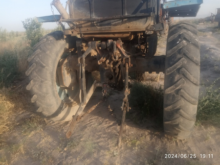 Traktor t 28 uch bolonli