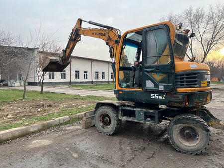 Экскаватор HYUNDAI ROBEX-55W