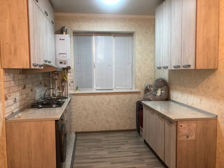 Продам квартиру Буюк ипак йули школа Дипломатий 1/3/5 24м2