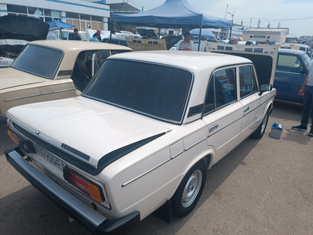 Jiguli 2106 Yili1988