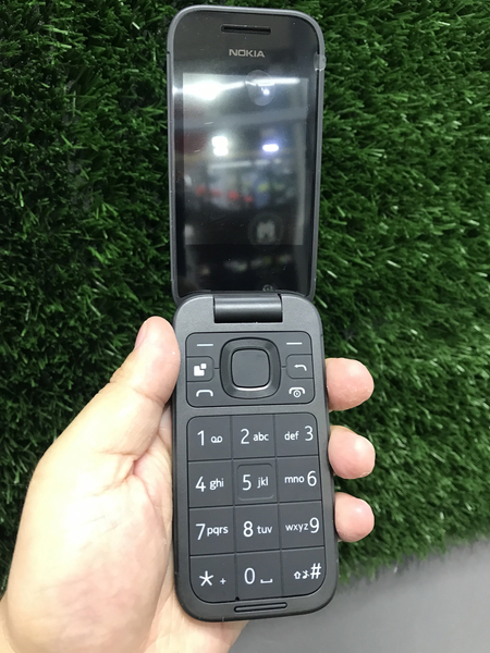 Nokia 2660 Flip yengi