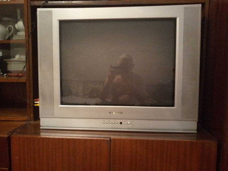 Телевизор 