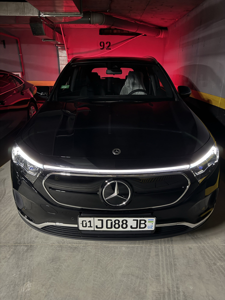 Mercedes Benz EQA 260